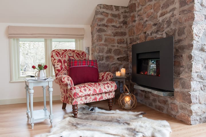 Visit the Lake District and Stay in a Boathouse - Lilly Likes